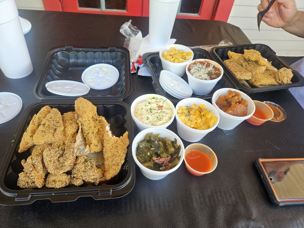 SHREE’S TOUCH OF SOUL - Updated January 2026 - 260 West 18th St, Merced ...