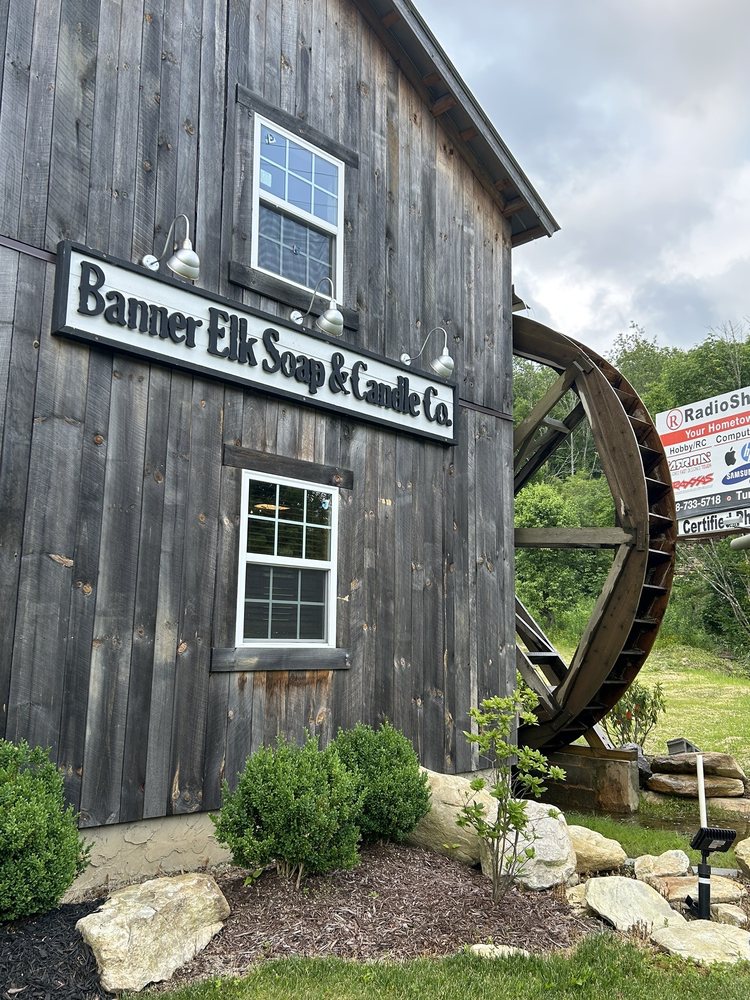 BANNER ELK SOAP & CANDLE - 3221 Tynecastle Hwy, Banner Elk, North ...