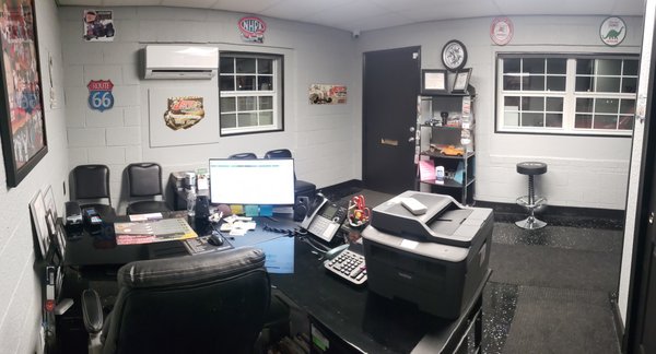 EXTREME AUTOMOTIVE - Updated December 2025 - 16 Photos - 921 Cadoo St ...