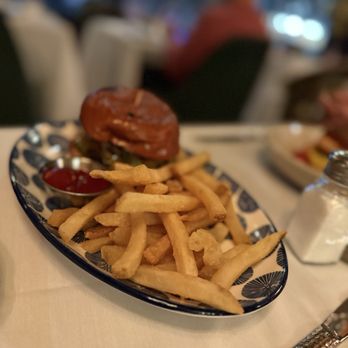 PAPILLON BISTRO & BAR - Updated January 2026 - 619 Photos & 619 Reviews ...