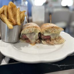 TATUM’S TABLE - Updated September 2025 - 135 Photos & 52 Reviews - 650 ...