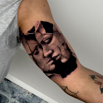 SKIN DESIGN TATTOO SOHO MANHATTAN - Updated February 2025 - 44 Photos ...