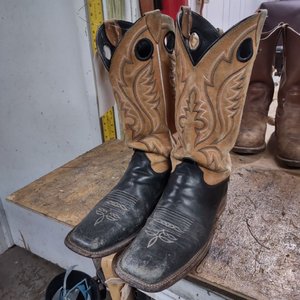 JUSTIN BOOT OUTLET - Updated December 2025 - 36 Photos & 42 Reviews ...