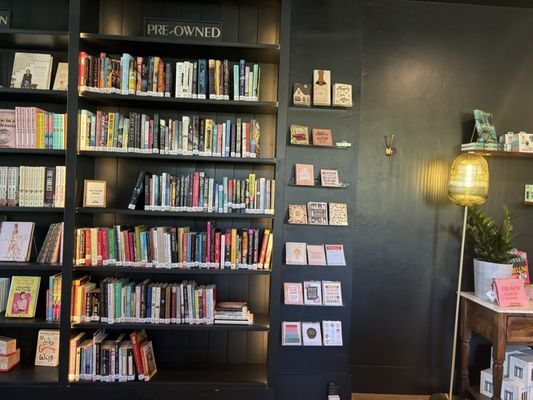 CHAPTER BOOK LOUNGE - Updated August 2025 - 61 Photos & 33 Reviews ...