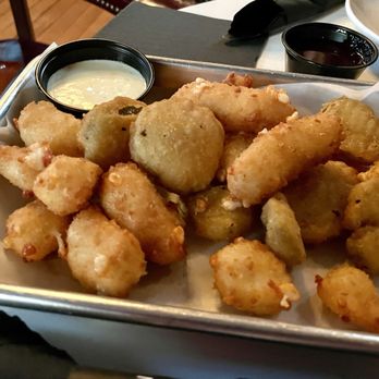 THE NEIGHBORHOOD REFUGE - Updated December 2025 - 107 Photos & 21 ...