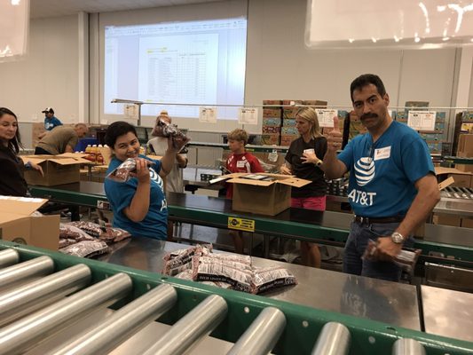 CENTRAL TEXAS FOOD BANK - 69 Photos & 39 Reviews - 6500 Metropolis Dr ...