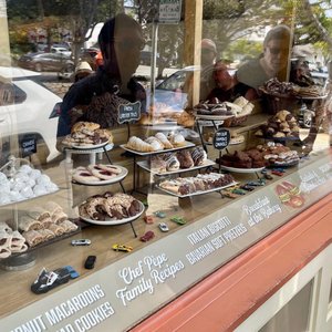 CARMEL BAKERY - 1200 Photos & 898 Reviews - Ocean Ave Between Dolores ...
