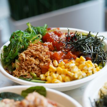 HOKI POKE - Updated June 2025 - 111 Photos & 56 Reviews - 563 Yonge ...