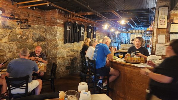 COPPER PIG BREWERY - Updated December 2025 - 70 Photos & 52 Reviews - 1 ...