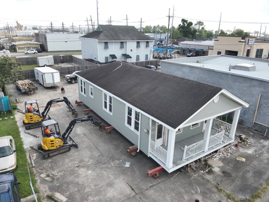 SIMONEAUX HOME MOVERS - Updated July 2025 - 10 Photos - 2704 Hwy 70 S ...