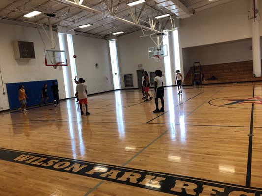 WILSON PARK & RECREATION CENTER - Updated August 2025 - 2205 Curtis B ...