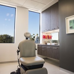 THOMAS CONNELLY, DDS - 44 Photos & 21 Reviews - Cosmetic Dentists - 450 ...