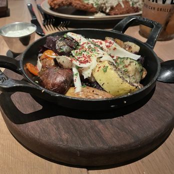 CARVE AMERICAN GRILLE - CENTRAL AUSTIN - Updated June 2025 - 520 Photos ...