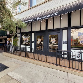 Jd bar and grill store