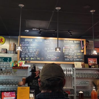 BIG BLOCK BREWING - SAMMAMISH - Updated December 2025 - 77 Photos & 91 ...