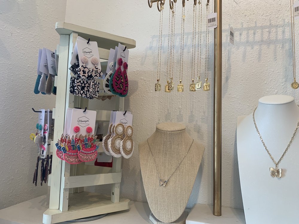 MESSENGERS GIFTS - Updated July 2025 - 15226 George Oneal Rd, Baton ...