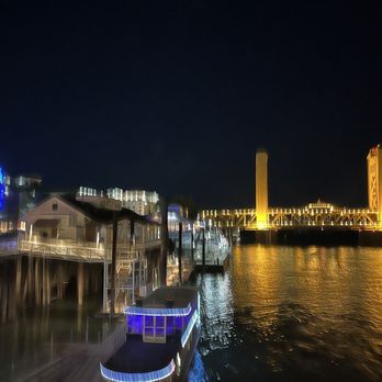 DELTA KING - Updated July 2025 - 1005 Photos & 745 Reviews - 1000 Front ...