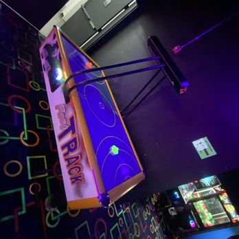 GLO MINI GOLF - Updated December 2025 - 471 Photos & 388 Reviews - 1299 ...