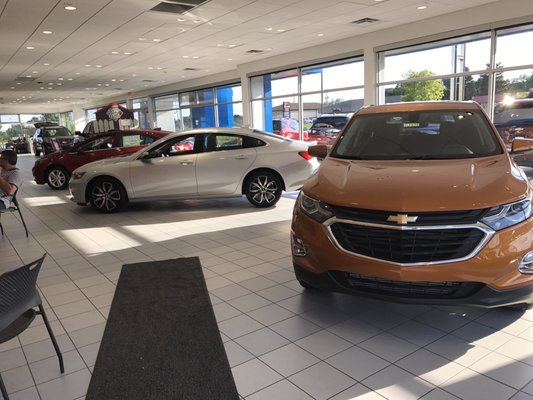 HEIDEBREICHT CHEVROLET - Updated January 2026 - 62 Photos & 39 Real ...