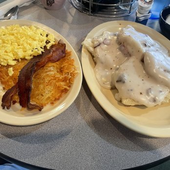 GOOD GRAVY! DINER - Updated December 2025 - 364 Photos & 412 Reviews ...