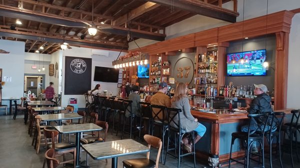 37 CEDAR RESTAURANT & BAR - Updated October 2025 - 95 Photos & 102 ...