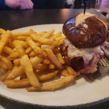 THE BREW BROTHERS - Updated May 2025 - 840 Photos & 757 Reviews - 345 N ...