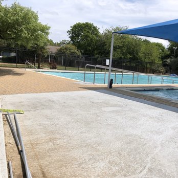 TANGLEWOOD FOREST SWIMMING POOL - Updated July 2025 - 9801 Curlew Dr ...