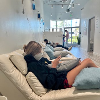 HYDRATION ROOM - Updated August 2025 - 52 Photos & 36 Reviews - 2967 ...