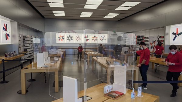 APPLE STORE - Updated August 2025 - 59 Reviews - 3025 Preyde Blvd ...