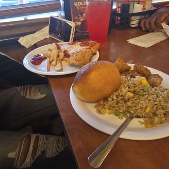 GOLDEN CORRAL BUFFET & GRILL - Updated December 2025 - 109 Photos & 181 ...