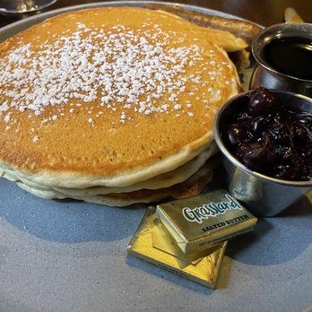 EDGAR BAR & KITCHEN - Updated July 2024 - 235 Photos & 229 Reviews ...