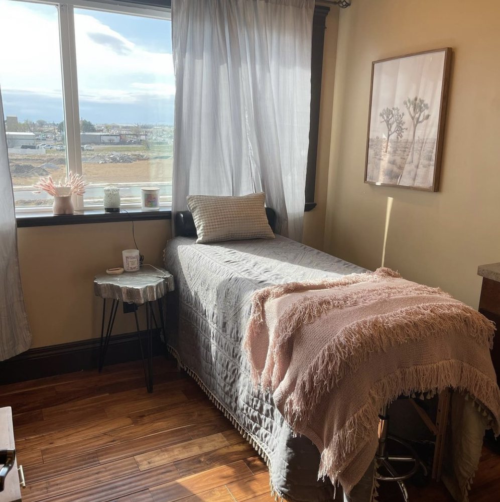 BETHANY SARAH SUGARS - Layton, Utah - Eyebrow Services - Phone Number ...