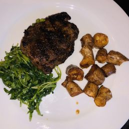 MINO’S - Updated December 2025 - 388 Photos & 206 Reviews - 985 Green ...