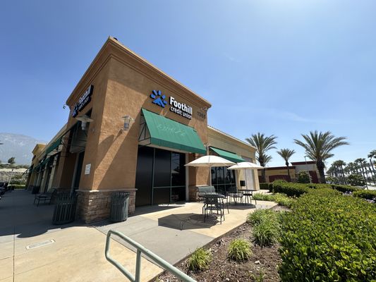 FOOTHILL CREDIT UNION - Updated December 2025 - 1365 E 19th St, Upland ...