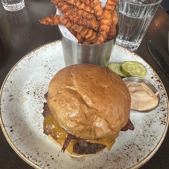 RED COW ROCHESTER - Updated August 2025 - 202 Photos & 161 Reviews ...