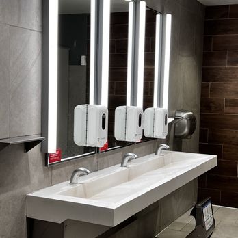 TARGET - Updated December 2025 - 45 Photos & 51 Reviews - 1629 N Town ...