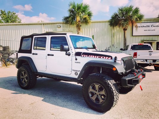 OVERBUILT CUSTOMS - Updated October 2025 - 110 Photos - 6740 Philips ...