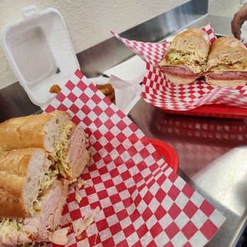 CHIP OFF THE BLOCK DELI - Updated October 2025 - 171 Photos - 119 ...