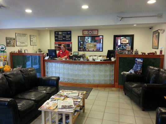 SPRING STREET SERVICE CENTER - Updated December 2025 - 17 Reviews - 436 ...