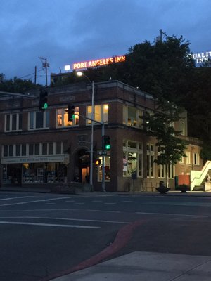 PORT ANGELES INN - Updated October 2025 - 20 Photos & 71 Reviews - 111 ...