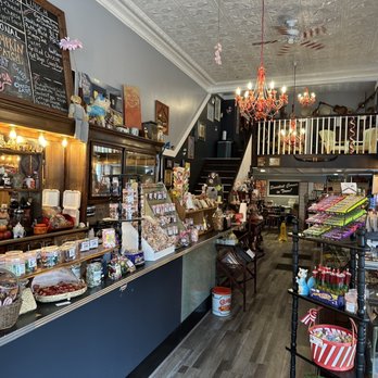 MCCORD CANDIES - Updated December 2025 - 88 Photos & 80 Reviews - 536 ...