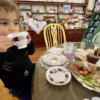 LAURA’S TEA ROOM - 111 Photos & 44 Reviews - 105 N Palmer St, Ridgeway ...