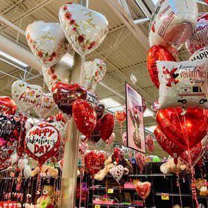 VONS - Updated July 2024 - 27 Photos & 54 Reviews - 450 S Ventura Rd ...