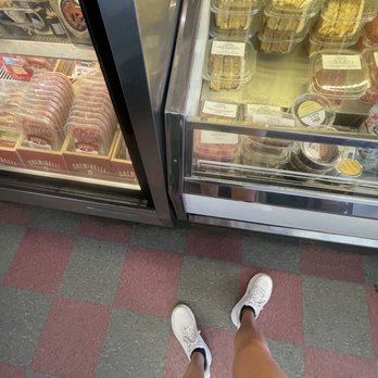 LAUREL MARKET - Updated January 2026 - 182 Photos & 205 Reviews - 114 ...