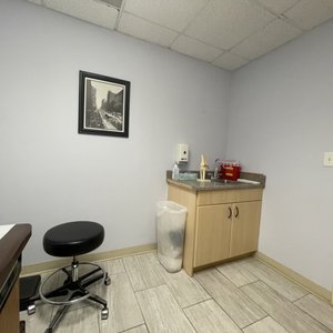 RUSH PAIN CENTER - Updated December 2025 - 14 Reviews - 1725 W Harrison ...