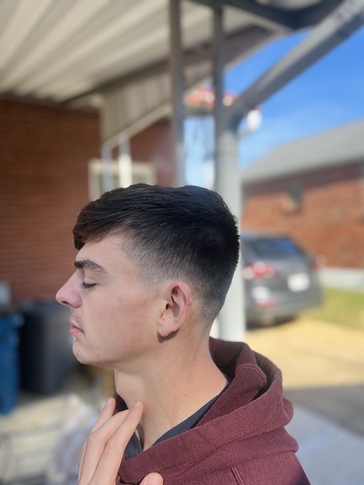 TYLER THE BARBER - 18 Photos - Saint Louis, Missouri - Barbers - Phone ...