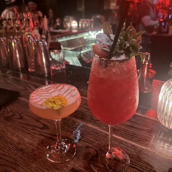 PARLIAMENT - Updated June 2024 - 935 Photos & 700 Reviews - 2418 Allen ...