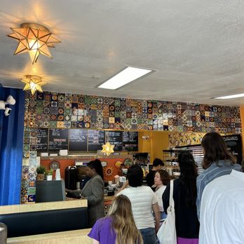 DELIA’S RESTAURANT - Updated July 2024 - 373 Photos & 594 Reviews ...