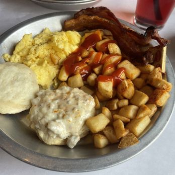 J DUB - Updated May 2024 - 450 Photos & 590 Reviews - 932 NW Bond St ...