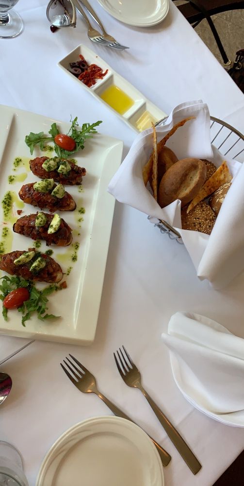 BISTRO FIVE61 - 561 Avenue Road, Toronto, Ontario - Canadian (New ...